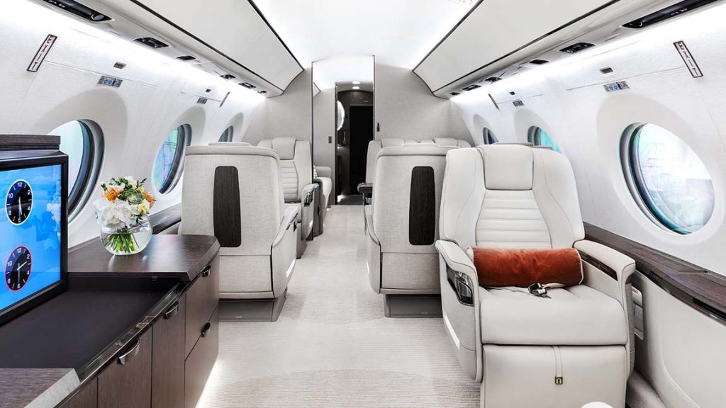 How to Book & Plan a Private Jet Charter Flight - the ultimate guide