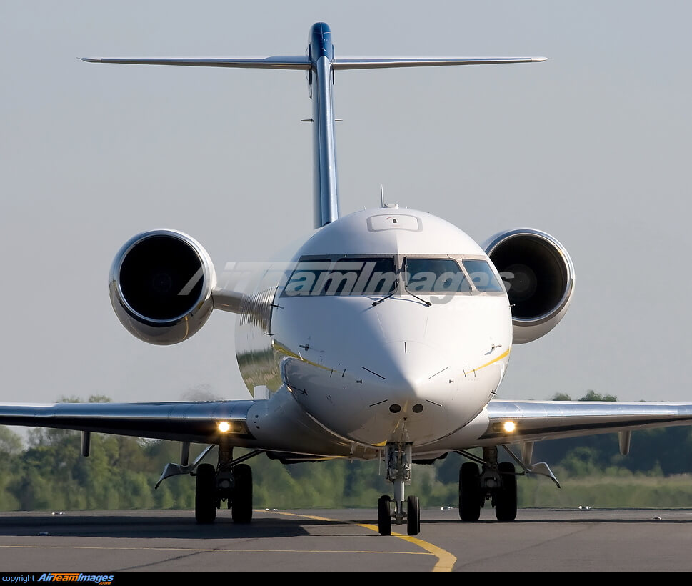 Bombardier Challenger 850 | Private Jet Aircraft Guide | Chapman ...