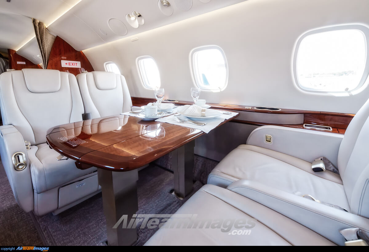 Embraer Legacy 650 | Private Jet Aircraft Guide | Chapman Freeborn ...
