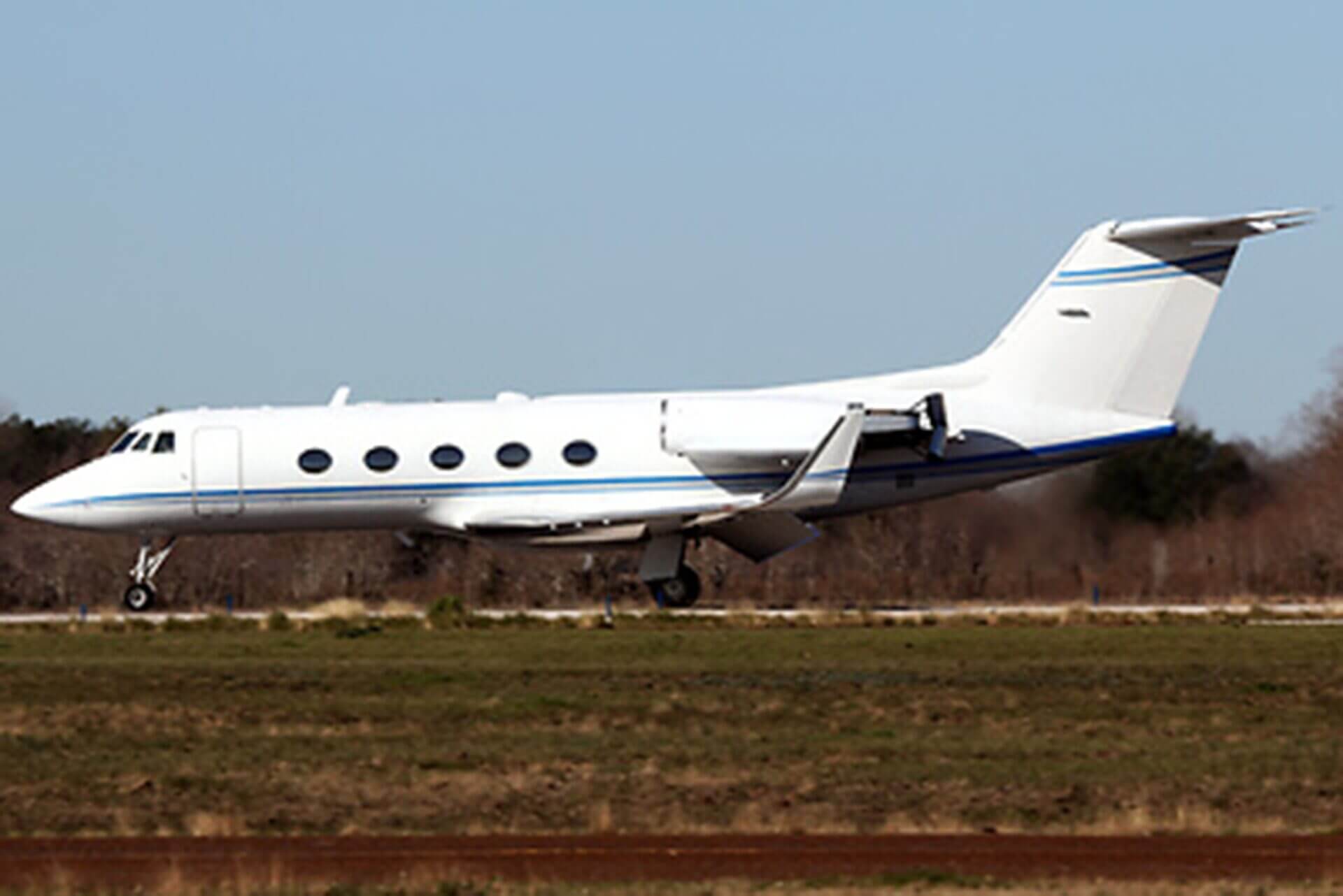 Gulfstream II/ II-SP | Private Jet Aircraft Guide | Chapman Freeborn ...